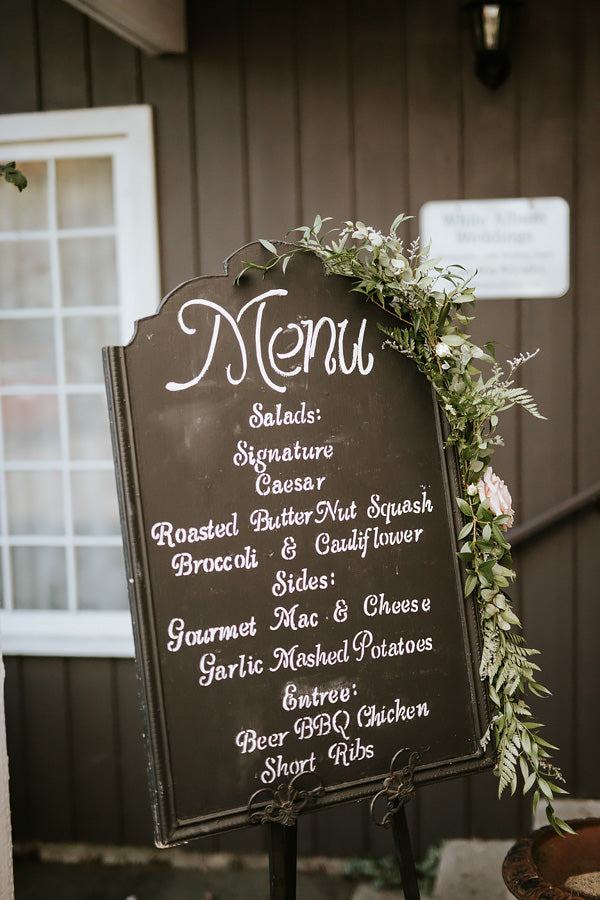 Signage Garland – Floralista Flower Studio